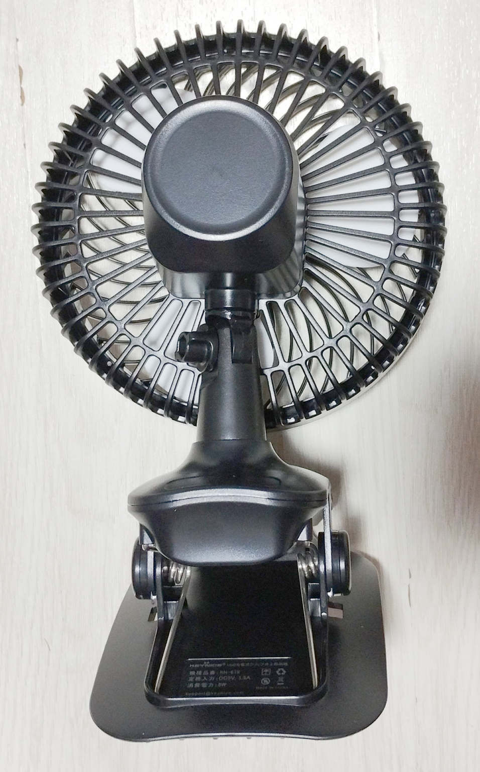 【レビュー】KEYNICEクリップ式&卓上USB扇風機KN-618は広い可動域で用途多彩！掃除の仕方も紹介【口コミ】 | THE白物家電